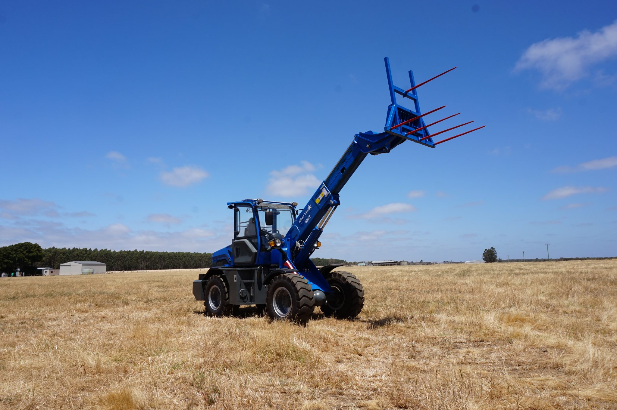 Bluestar 925T Loader